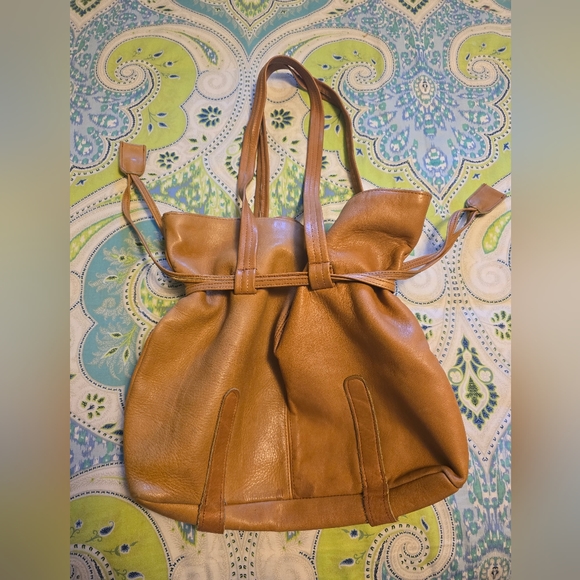 Vintage | Bags | True 7s Vintage Large Tan Camel Leather Handbag | Poshmark